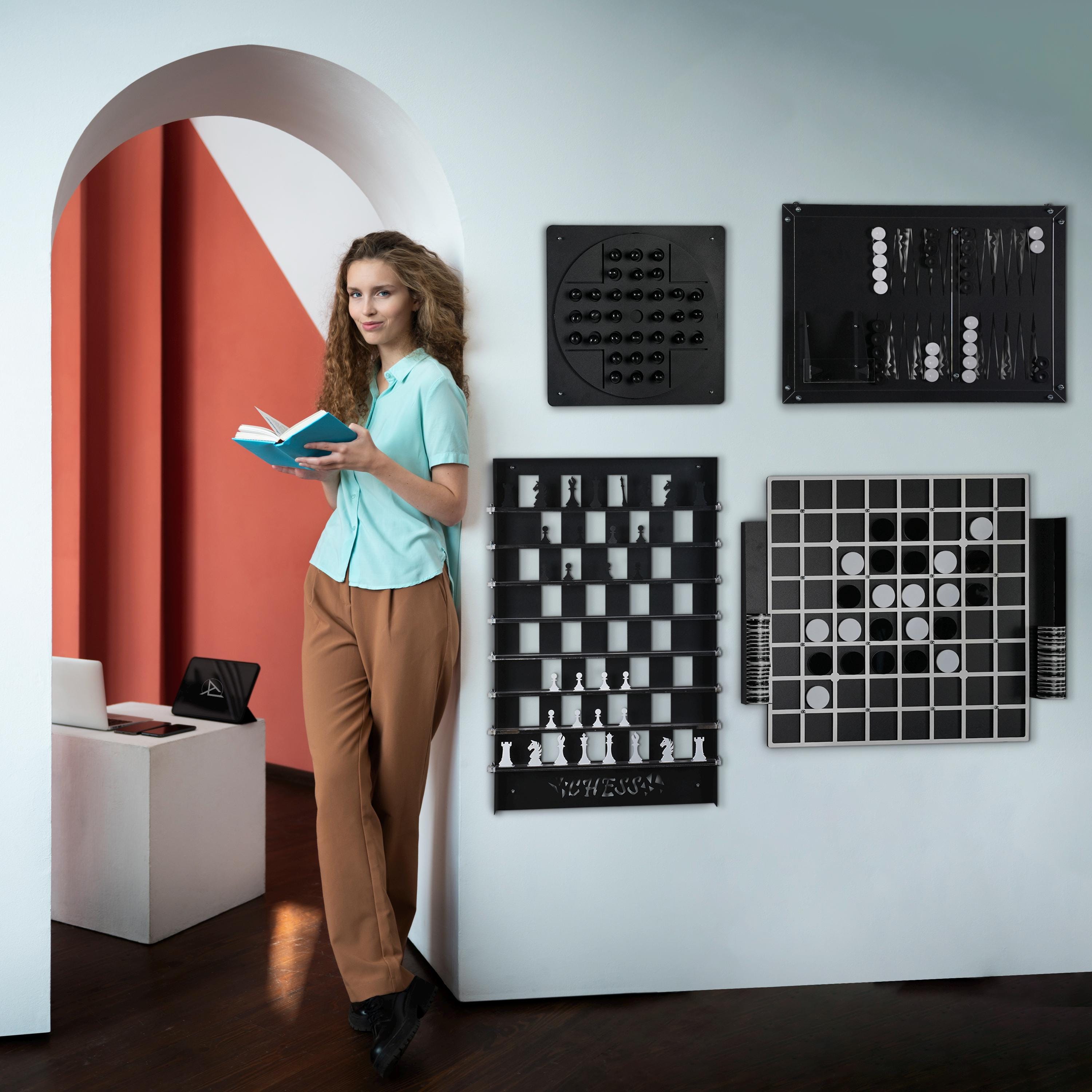 Wall Game Board Set: Chess, Backgammon, Peg Solitaire, Othello ...