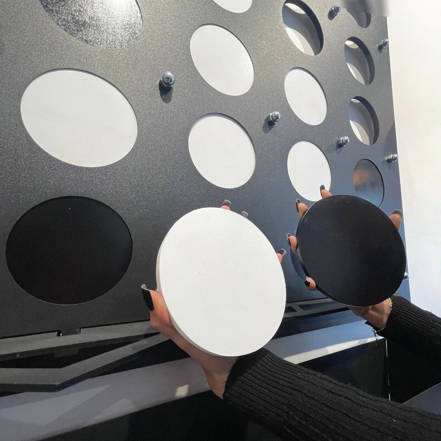 XXL Metal Connect Discs Board, Four in a Row Wall Art: Modern Office ...