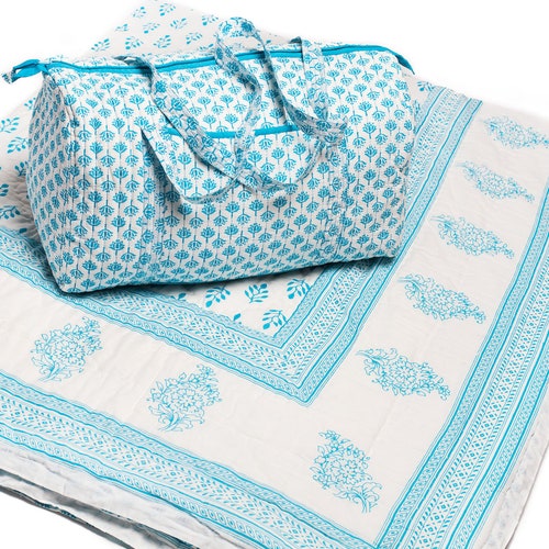 Cotton Quilt and Weekender Bag Set Rosy - Etsy