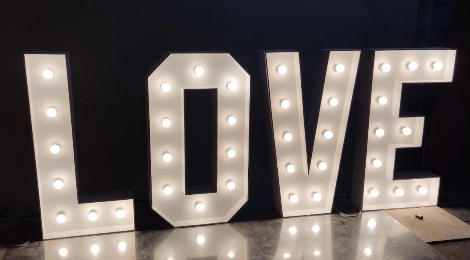 Light up Letter LOVE Large Wedding Sign Letter Lights - Etsy