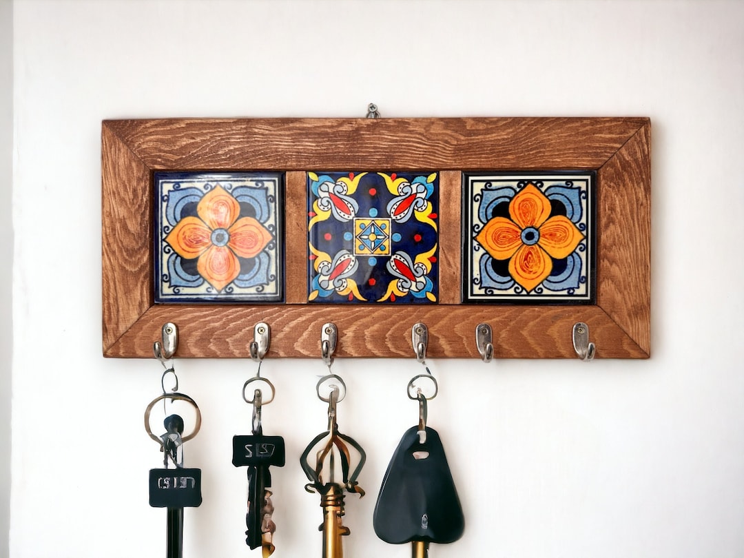 Wall Key Holder & 6 Keys Hooks, Rustic Storage Shelf and Hook ...