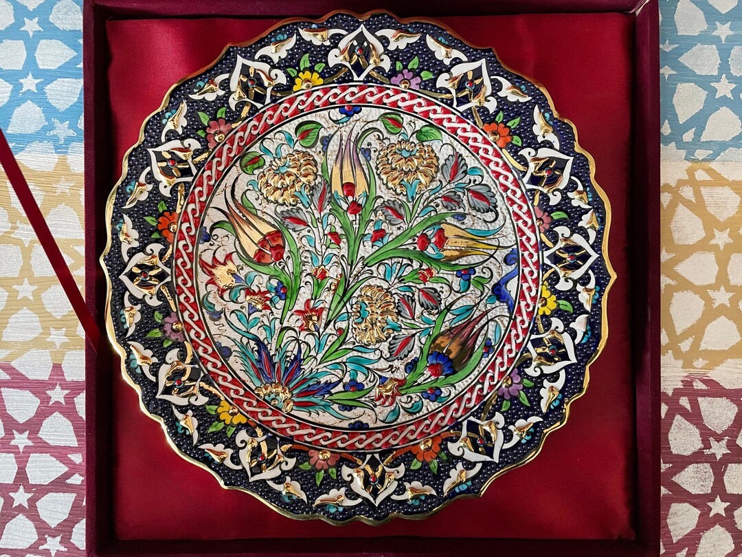 Gold Wall Hanging Ceramic Plate & Geometric and Floral Pattern, Gold ...