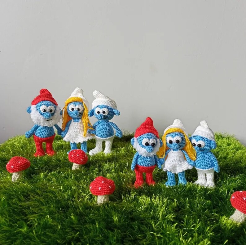 Amigurumi Smurfs Characters: Smurfette, Papa Smurf, Clumsy Smurf Dolls ...