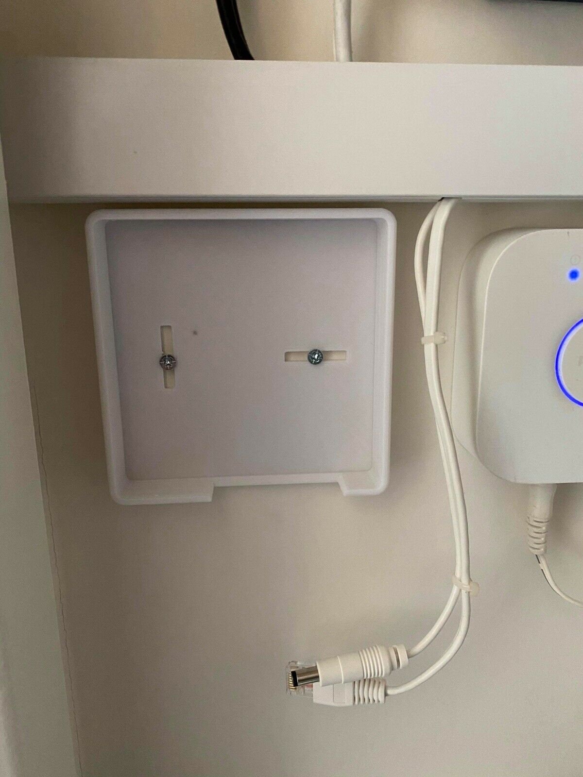 Hive Nano 2 And V2 Hub Mount Includes Screws And Plugs Etsy