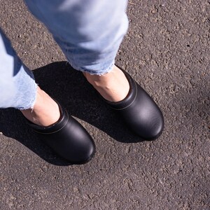 Health Clogs Black Medical Footwear With Comfortable Wooden Soles Ideal ...