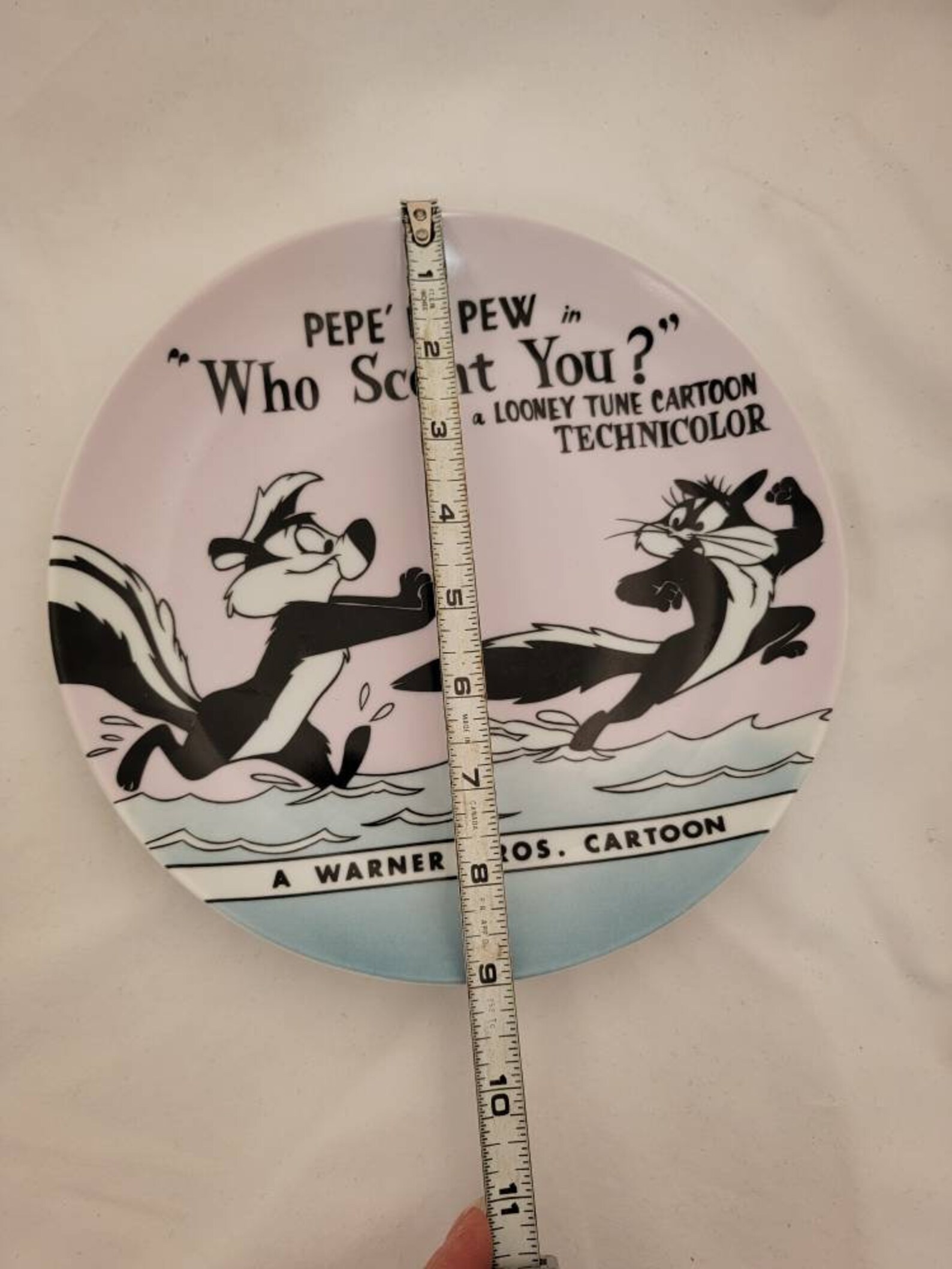 1994 Warner Brothers Bugs Bunny and the Witch Pepe Le Pew - Etsy