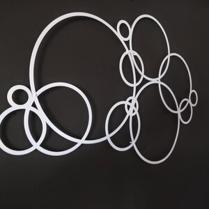 Abstract Bubbles White Metal Wall Art, Round White Metal Wall Hanging ...