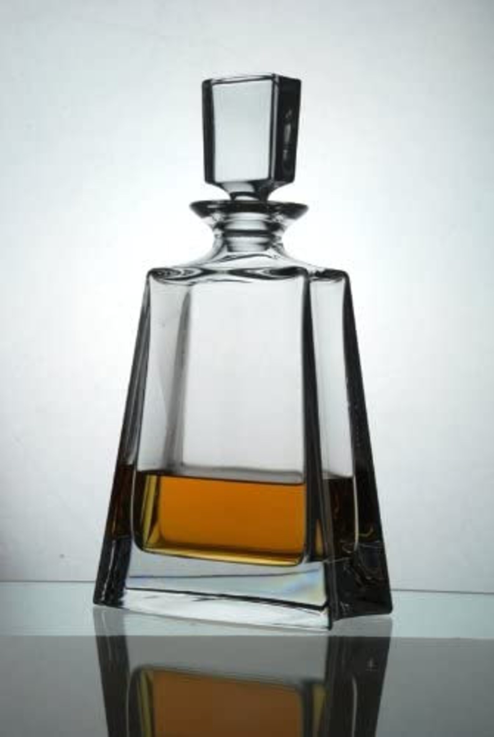 Kathrene Medium Spirit Decanter - Etsy UK