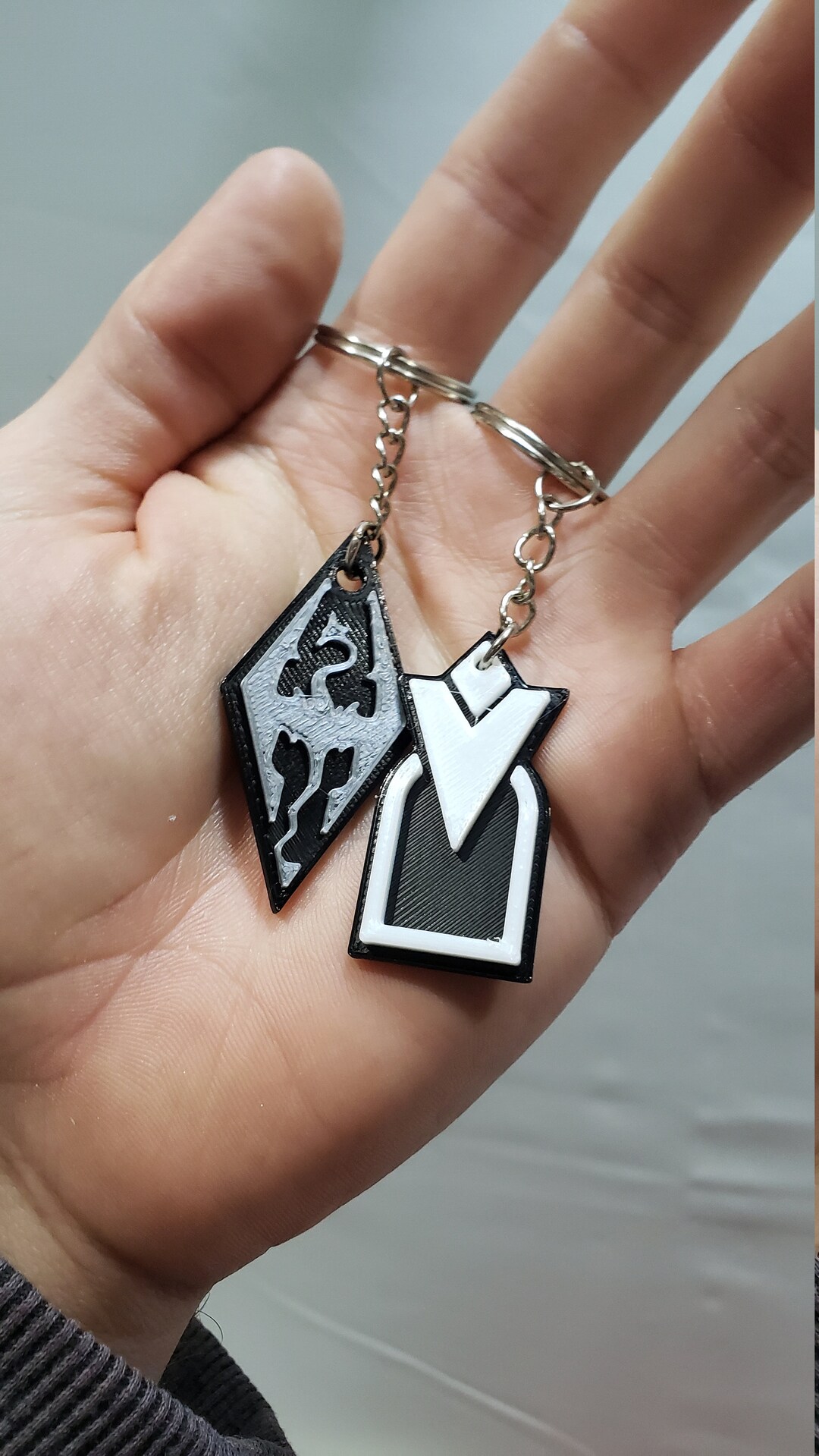 Elder Scrolls: Skyrim Keychain Charm Accessory - Etsy