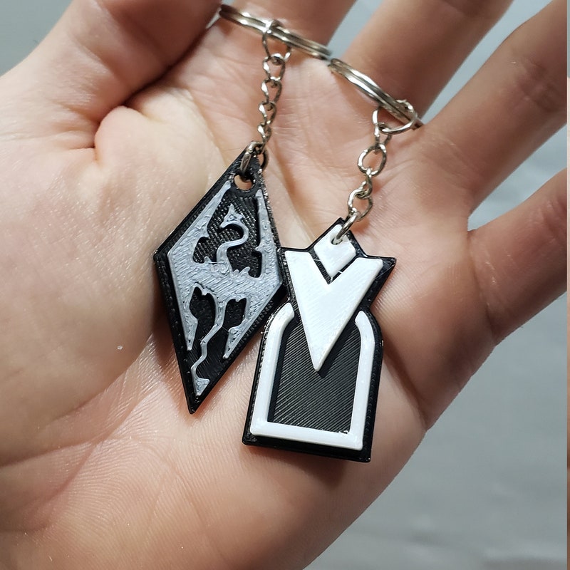 Skyrim Keychain - Etsy