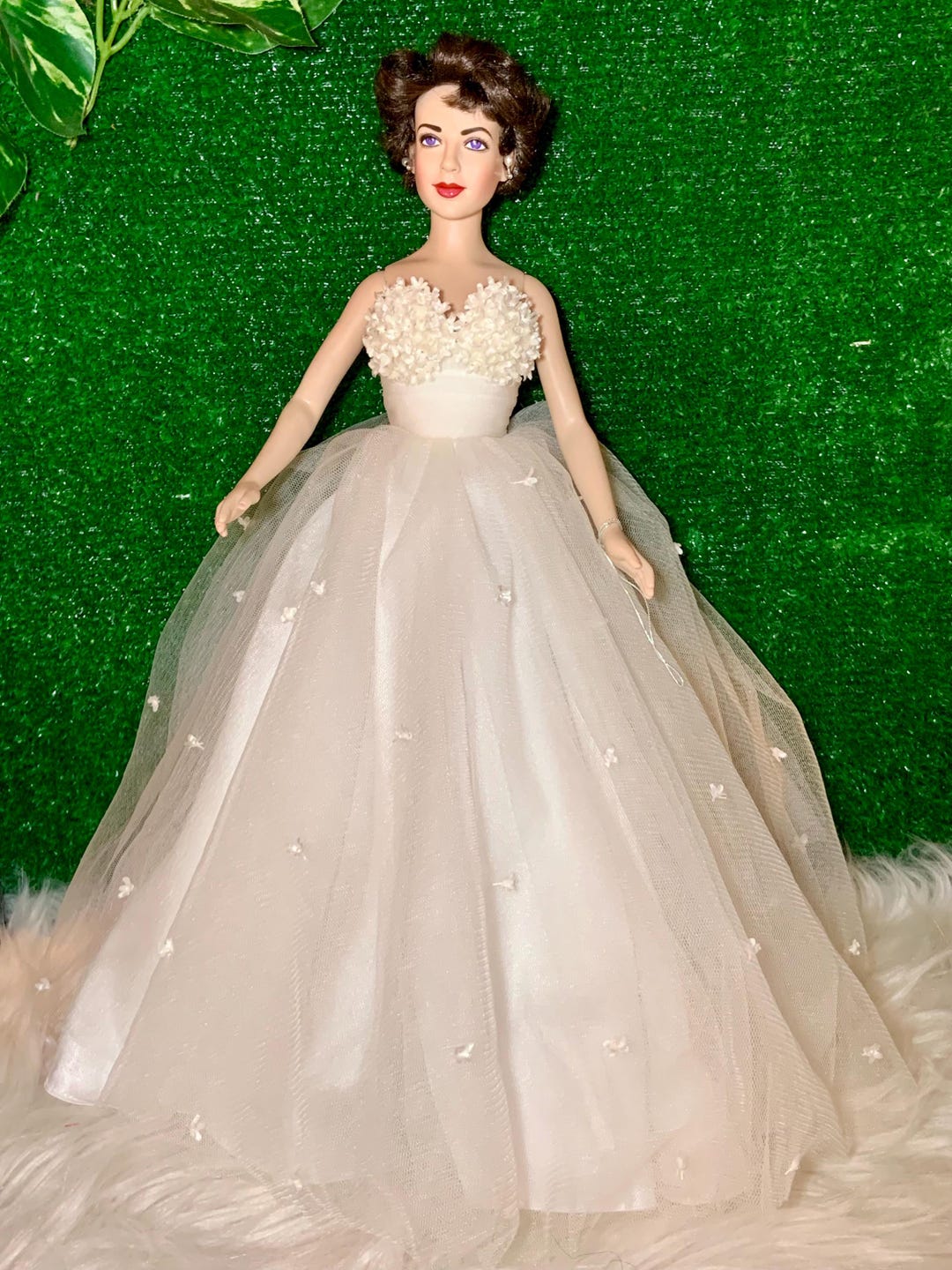 Elizabeth Taylor….vinyl Franklin Mint Doll - Etsy