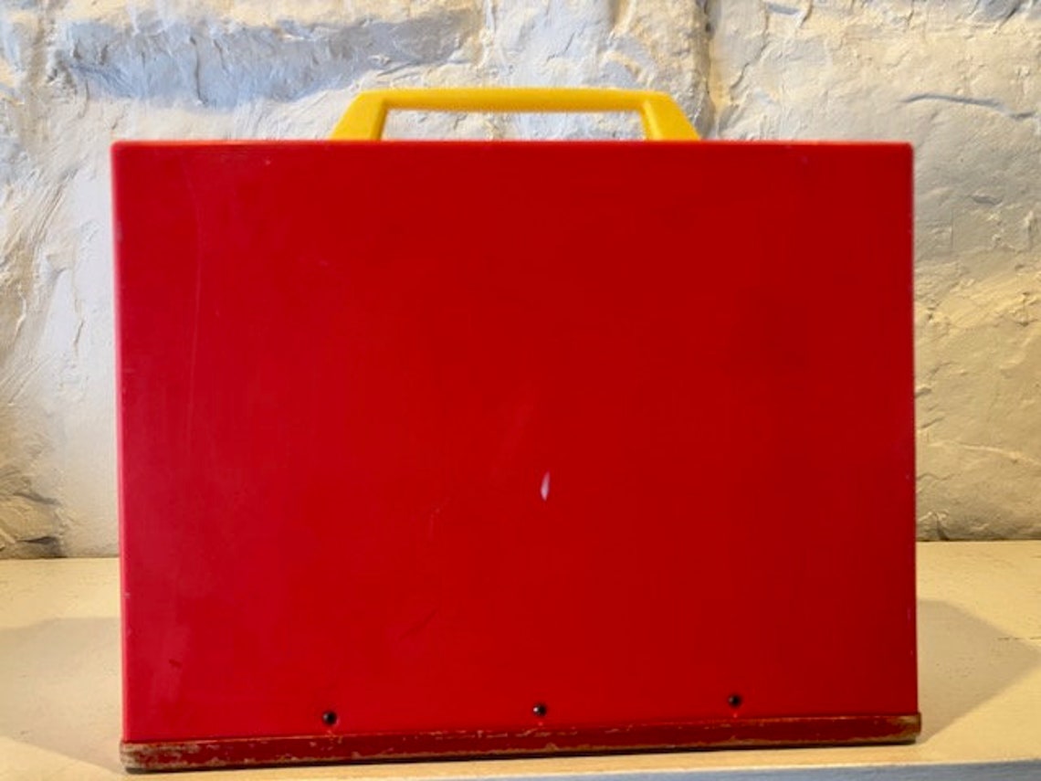 Fisher Price Wind and Play Giant Screen TV - Full Working Order ...