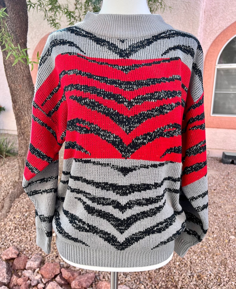 80s Grey Red Colorblock Tiger Stripe Lurex Sweater by Licorice Size M ...