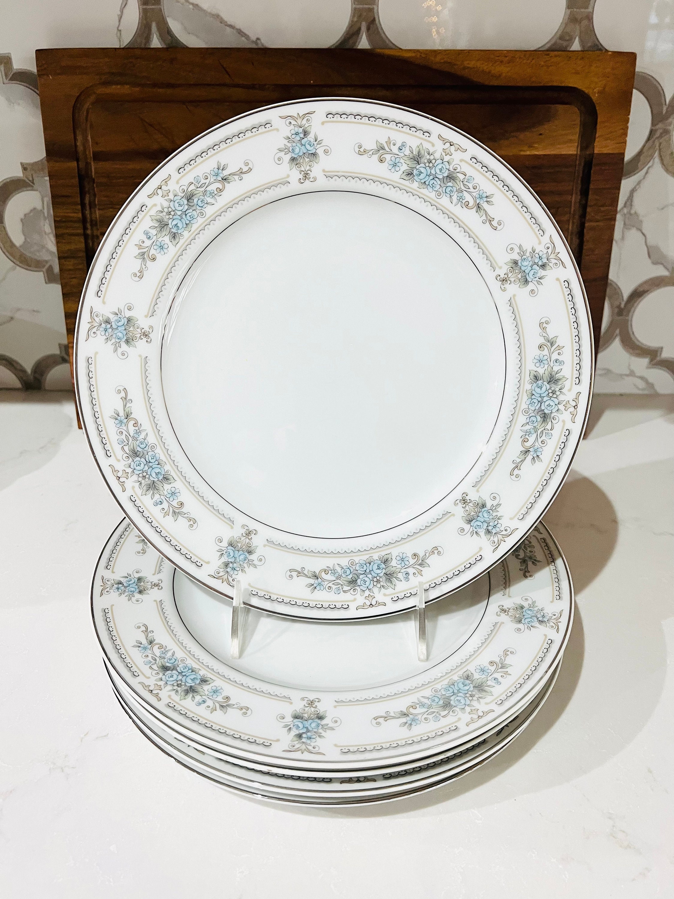 Vintage Wade Fine China of Japan Blue Floral Elington Dinner Plates ...