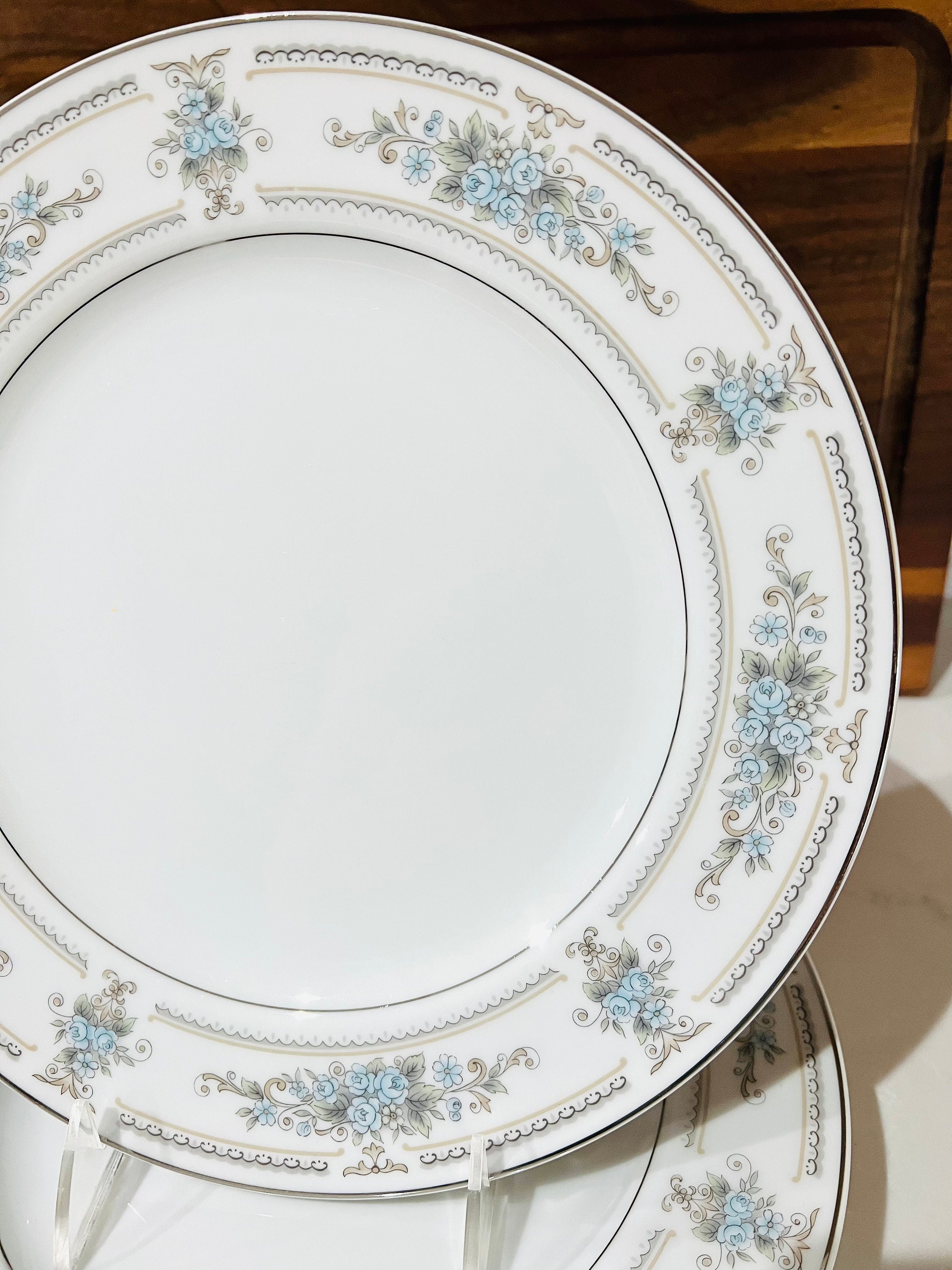 Vintage Wade Fine China of Japan Blue Floral Elington Dinner Plates Set ...
