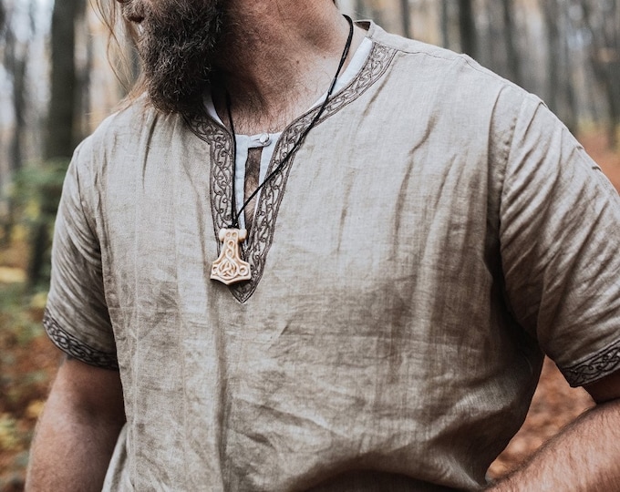 Rugged Medieval Woodsman Medieval Costume | Men's Exquisite Warrior Outfit | Costume for ...