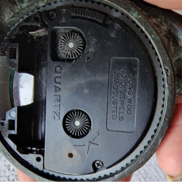 Pewter Green Solid Seagull Quartz Shelf Clock 7 X 3 - Etsy