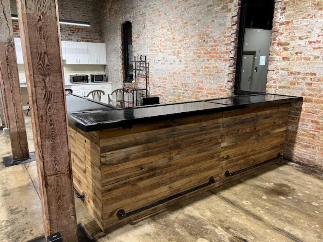 Custom L-shaped Barnwood Bar: Rustic Home or Commercial Bar - Etsy