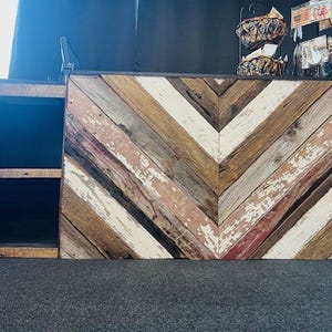 Retail Counter-cash Wrap Counter-retail Store Counter-chevron Pattern ...