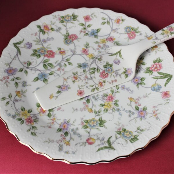 Scalloped Edge Plate - Etsy