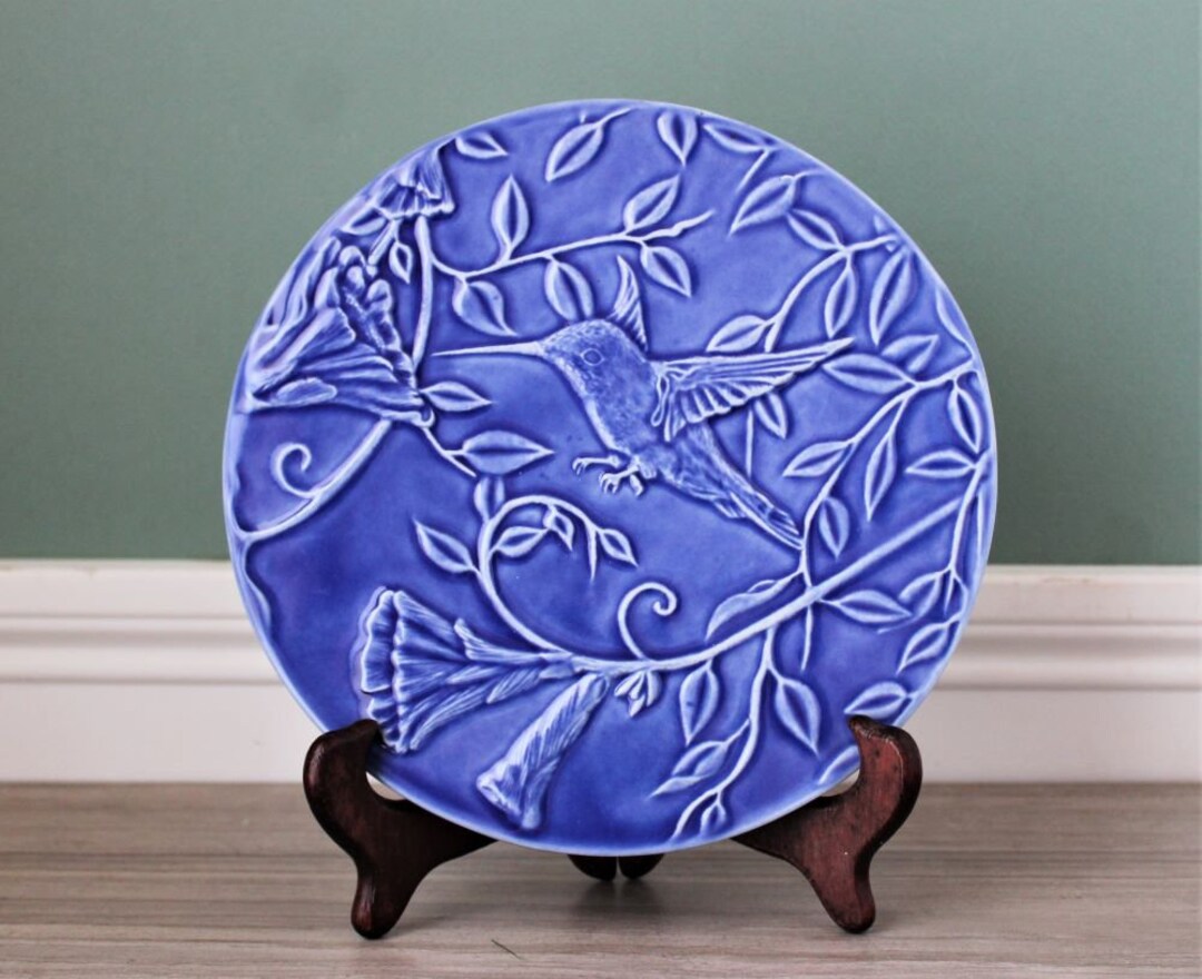 Hummingbird Trivet W/ Stand, Round Artisan Tile, Tray, Embossed Bird ...