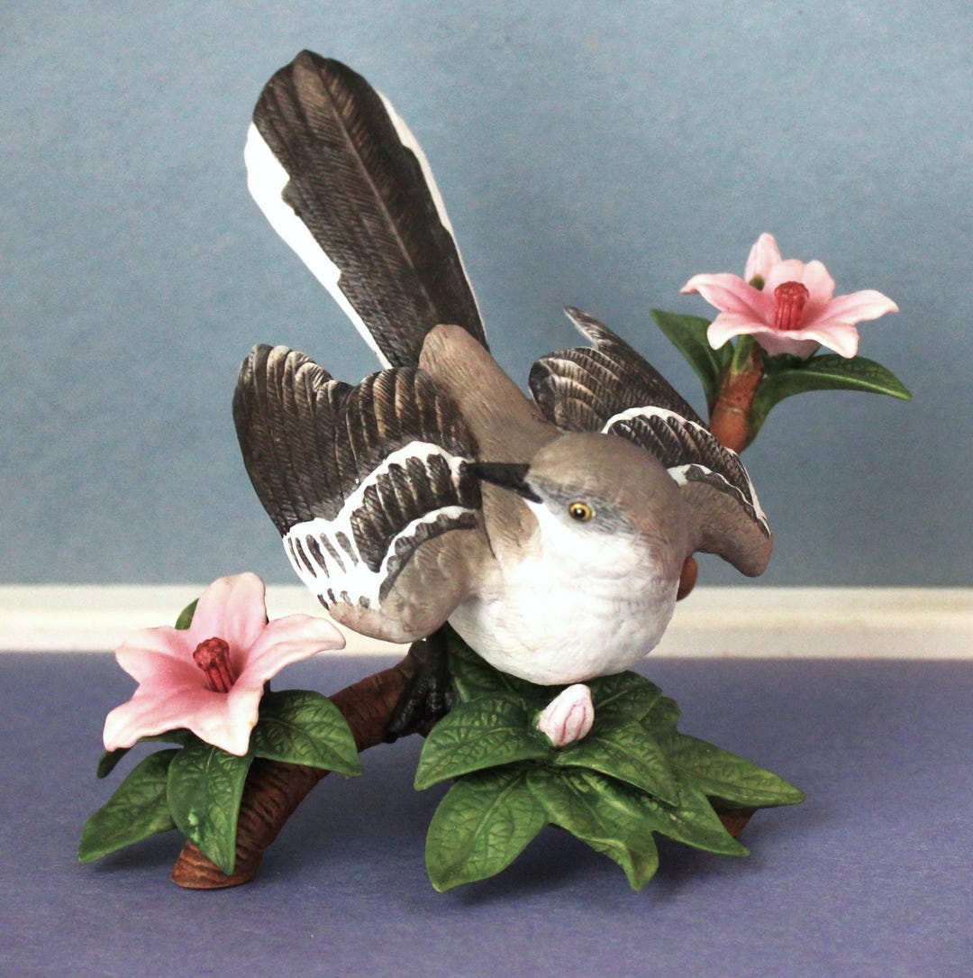 LENOX Northern Mockingbird, Garden Bird Figurine, Nature Scene With ...