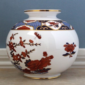 SPODE Vase W/ Stand England Shima Pattern Fine Bone China Round Globe ...