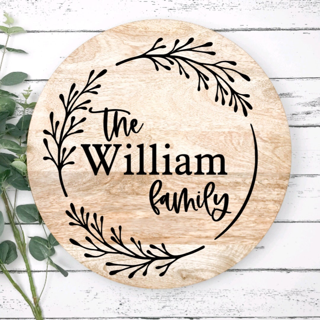 Last Name Sign, Circle Wall Decor, House Warming Gift, Family Name Sign ...