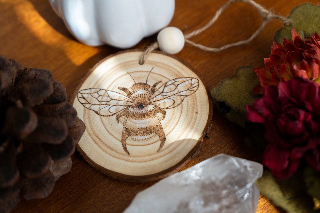 Wood-burned Bumblebee | Medium-large Sized Wood Slice | Rustic ...