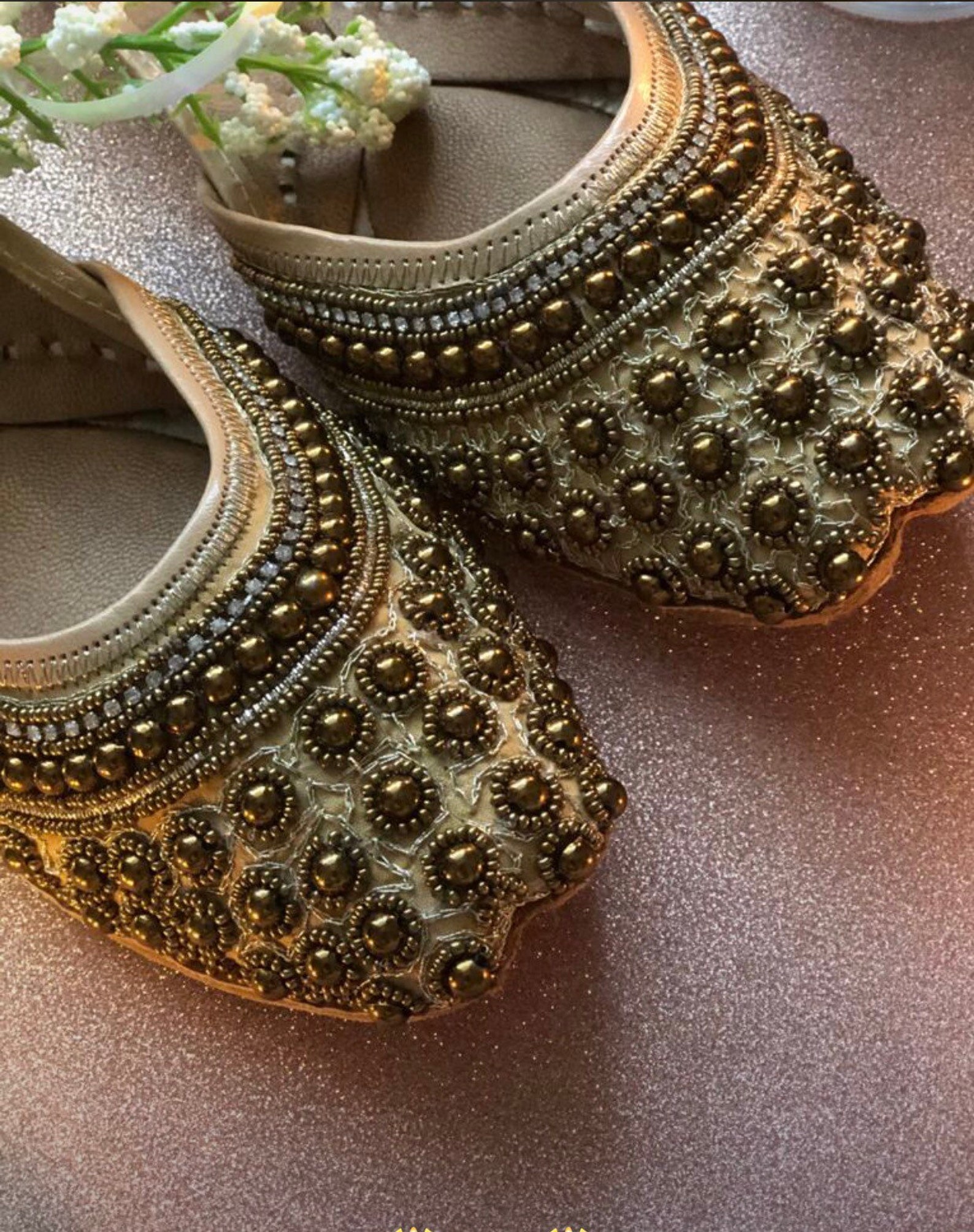 Bridal Jutti gold / Punjabi Jutti womens / golden Jutti | Etsy