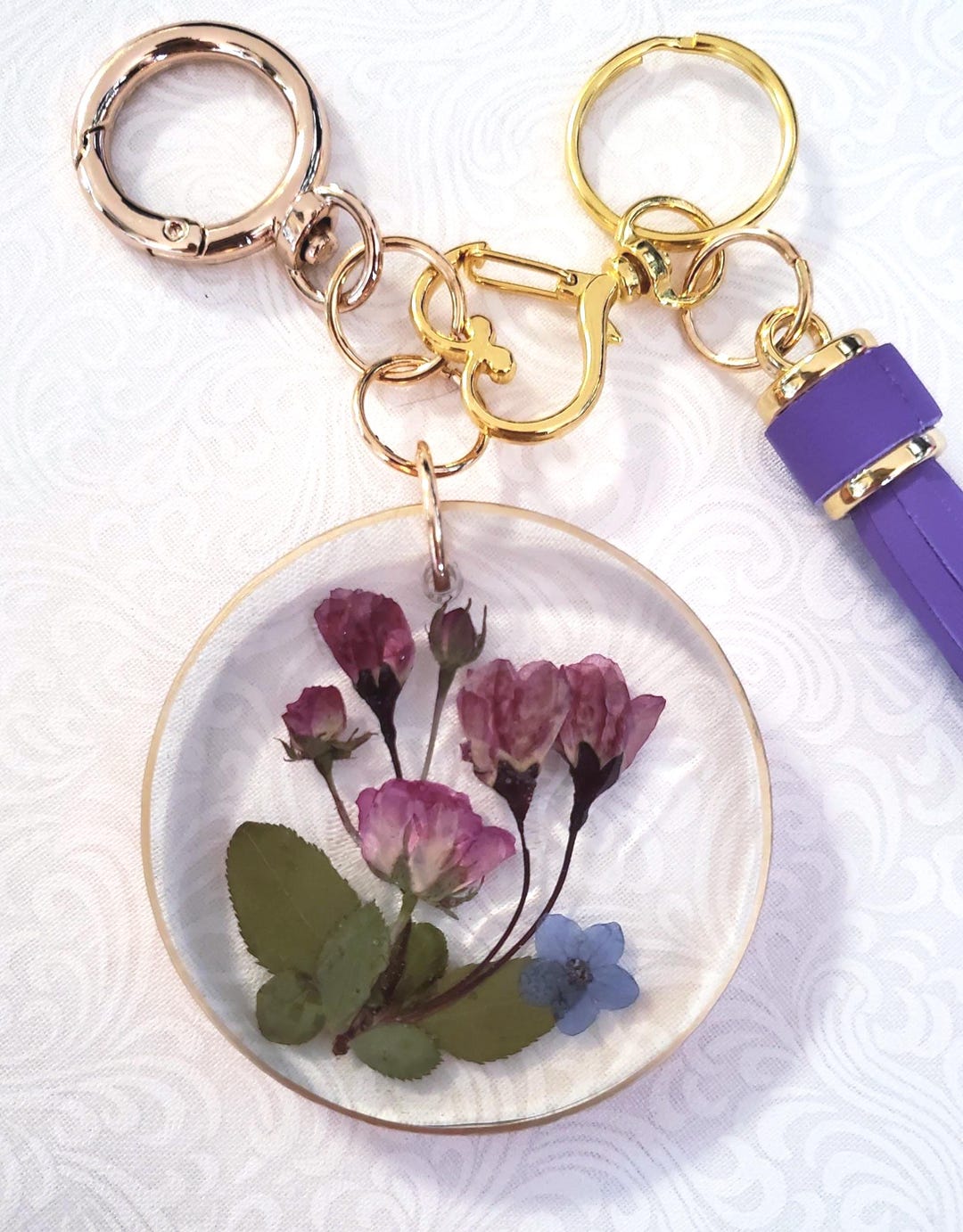 Resin Flower Keychain: Handmade Pressed Flower Tassel Key Holder - Etsy