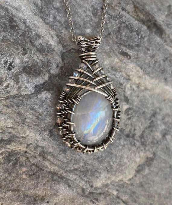 Rainbow Moonstone Wire Weave Dragon Skin Pendant in Solid | Etsy