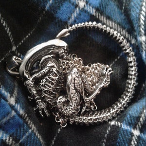 Alien Xenomorph Pendant Necklace - Etsy