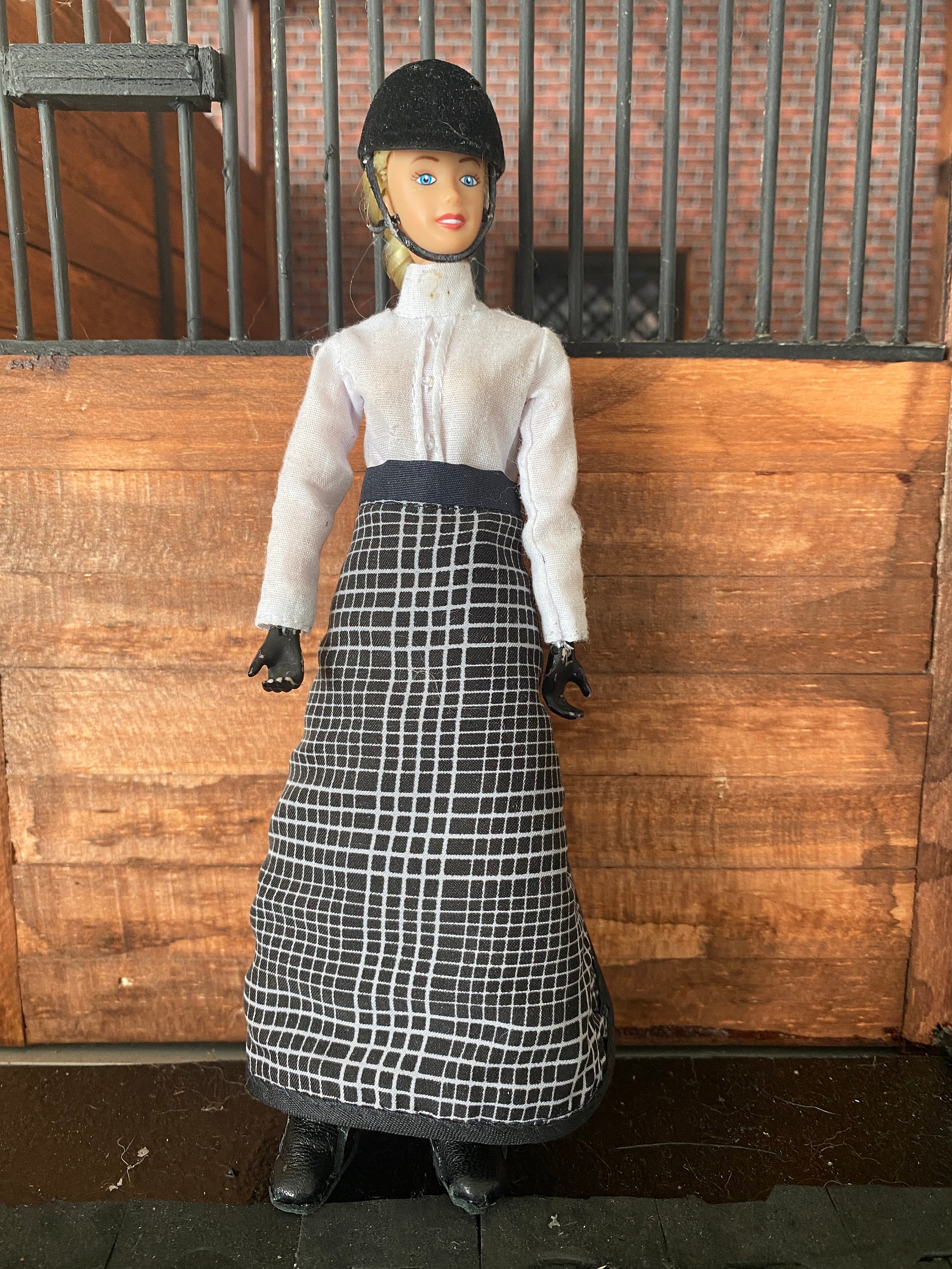 Pattern to Make Riding Jacket, Pants, Tall Boots and Driving Apron for ...