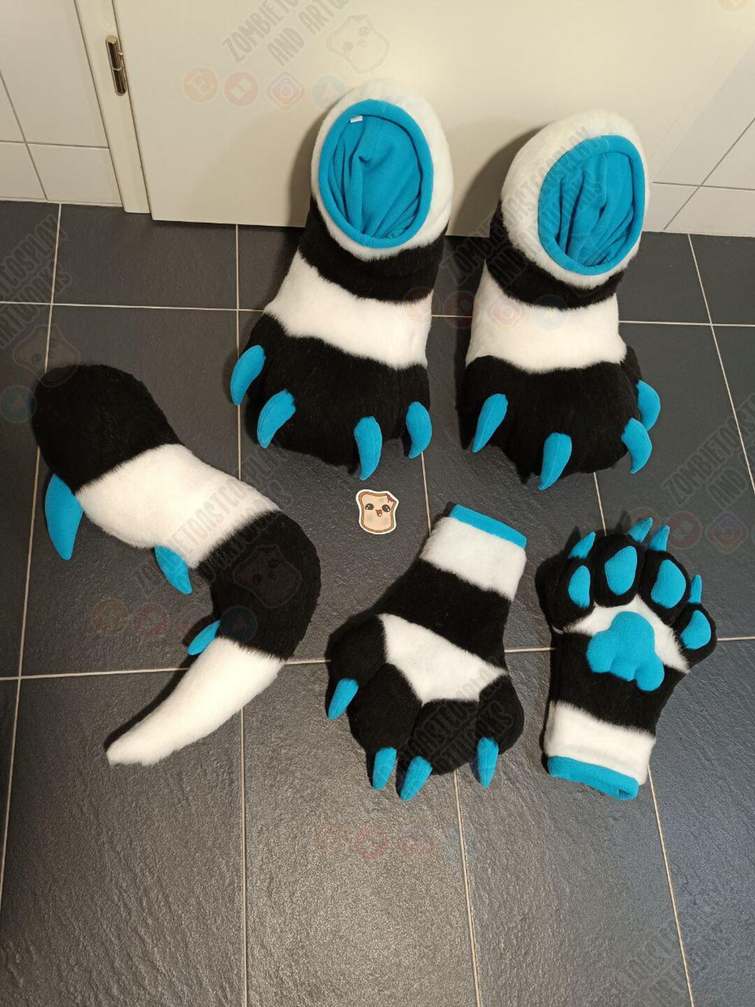 Premade Partial Furry Fursuit Set 'sandworm' - Etsy