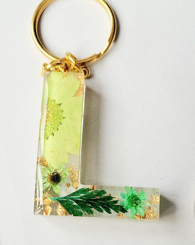 Initial Resin Keyring: Handmade Dried Flower Letter Keychain - Etsy UK
