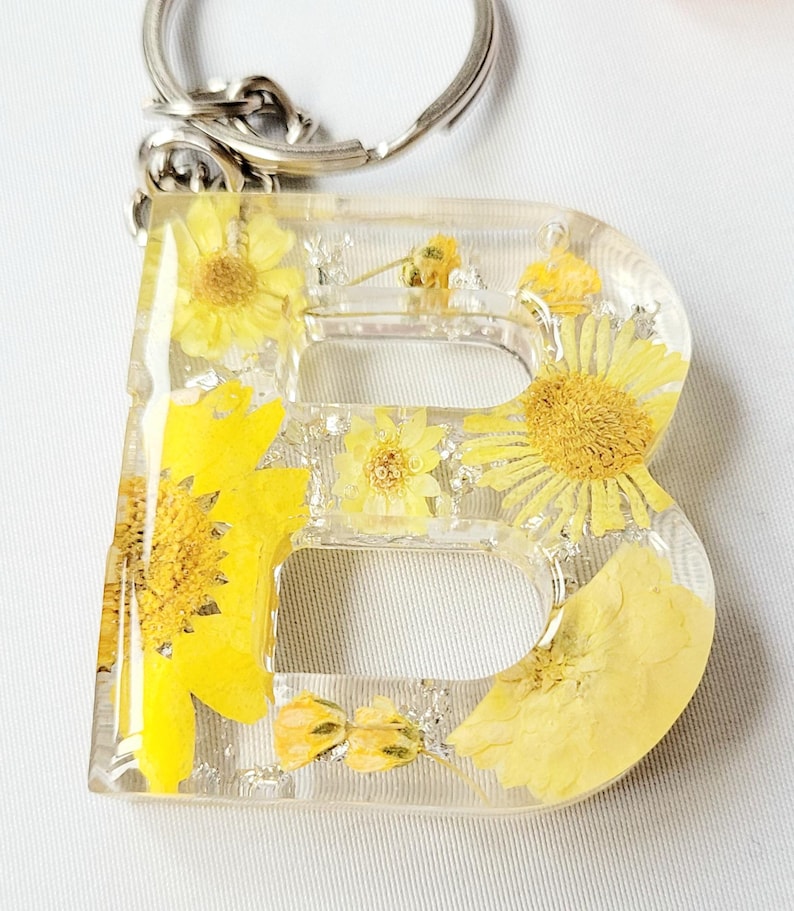 Initial Resin Keyring: Handmade Dried Flower Letter Keychain - Etsy UK