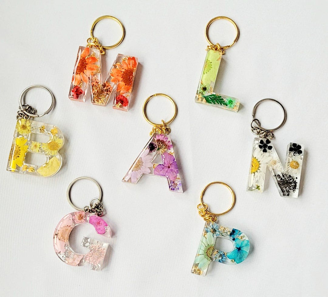 Initial Resin Keyring: Handmade Dried Flower Letter Keychain - Etsy UK