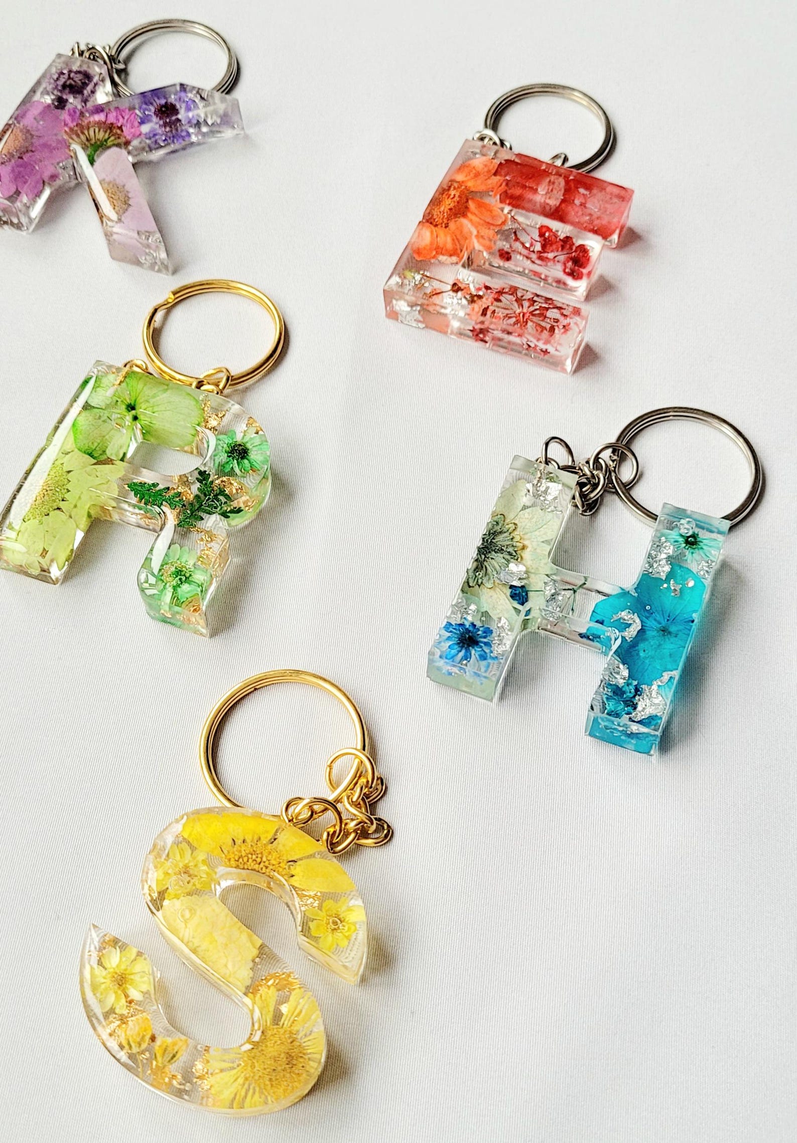 Initial Resin Keyring: Handmade Dried Flower Letter Keychain - Etsy