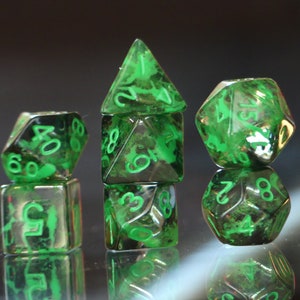 ALIEN DICE Handmade Resin 7 Dice Set for Dnd, Pathfinder, Dungeons and ...