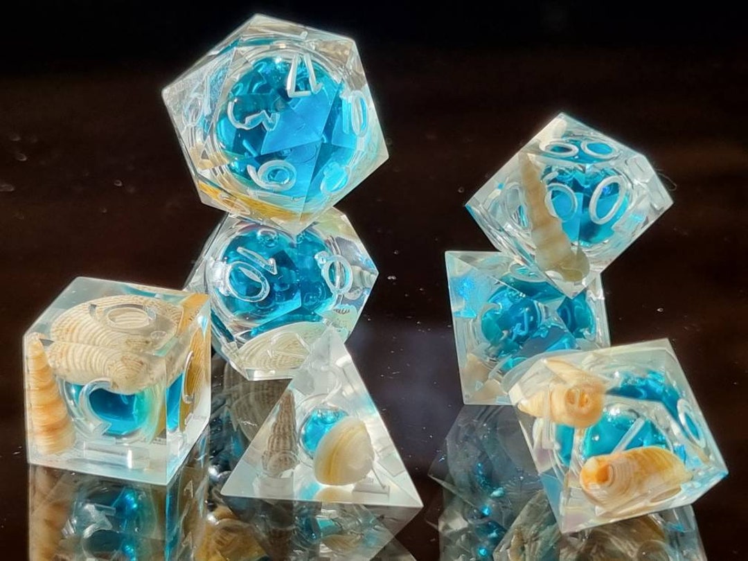 Real Seashell Dice Liquid Core, Handmade Resin 7 Dice Set for Dnd ...