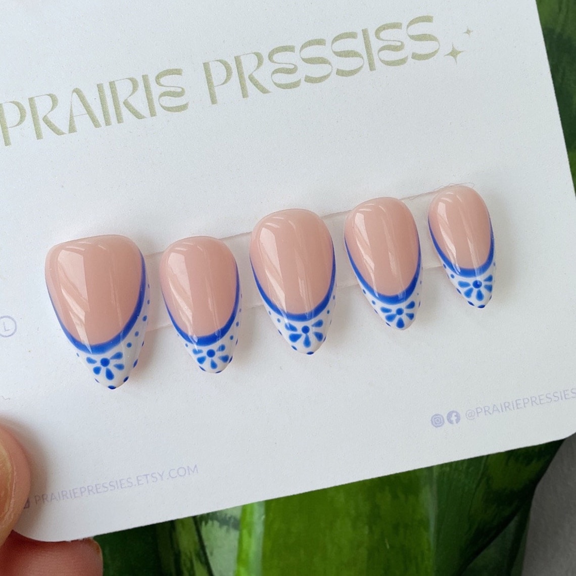 AMALFI Reusable Press on Nails for Spring Blue White Amalfi Ceramic ...