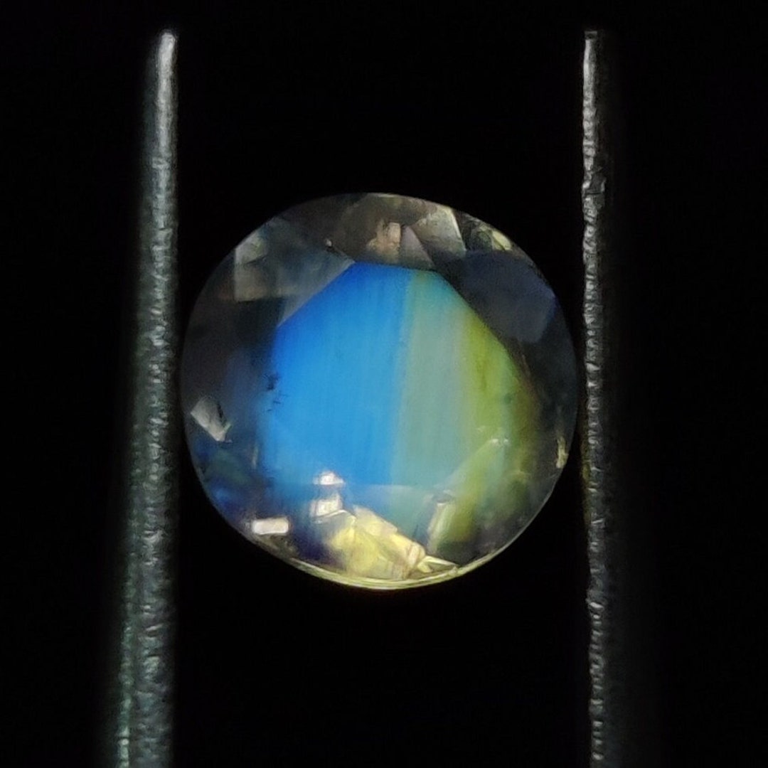 Natural Rainbow Moonstone Fire Round Cut 6.1x6.1 MM Weight 0.70 ...