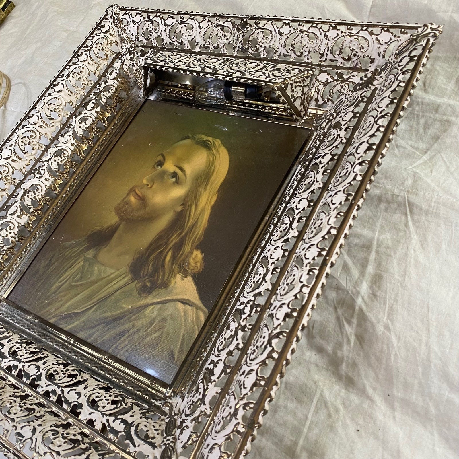 Vintage Jesus Christ Light up Picture in Ornate Metal Frame - Etsy Canada