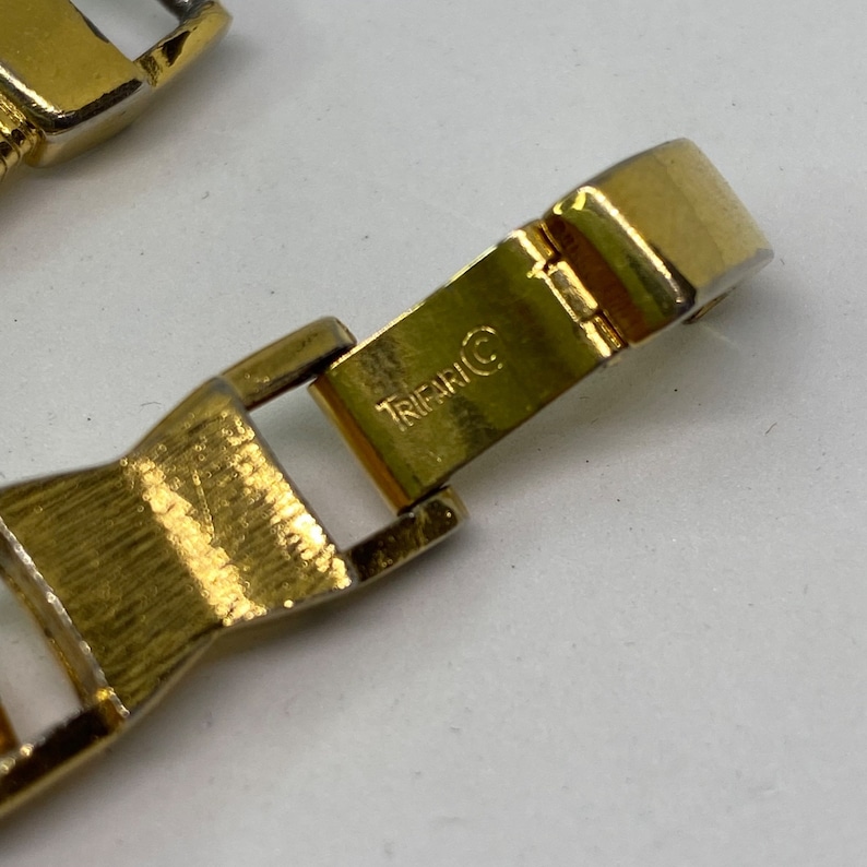 Vintage Trifari Herrington Gold Tone Collar Necklace - Etsy