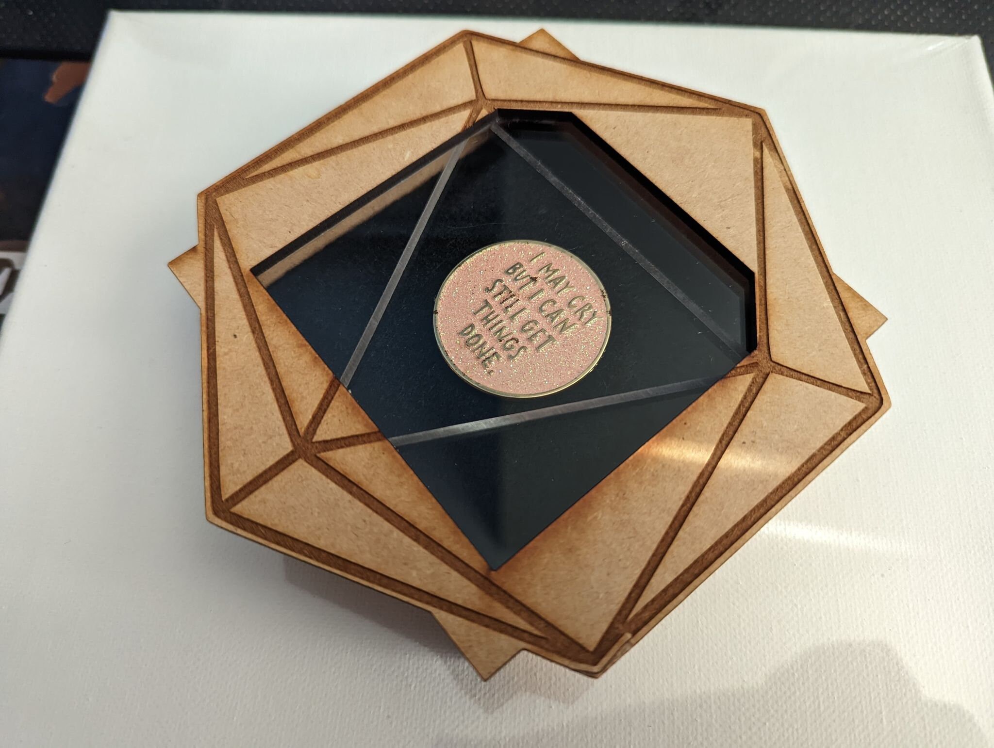 D20 Single Pin Display Box - Etsy