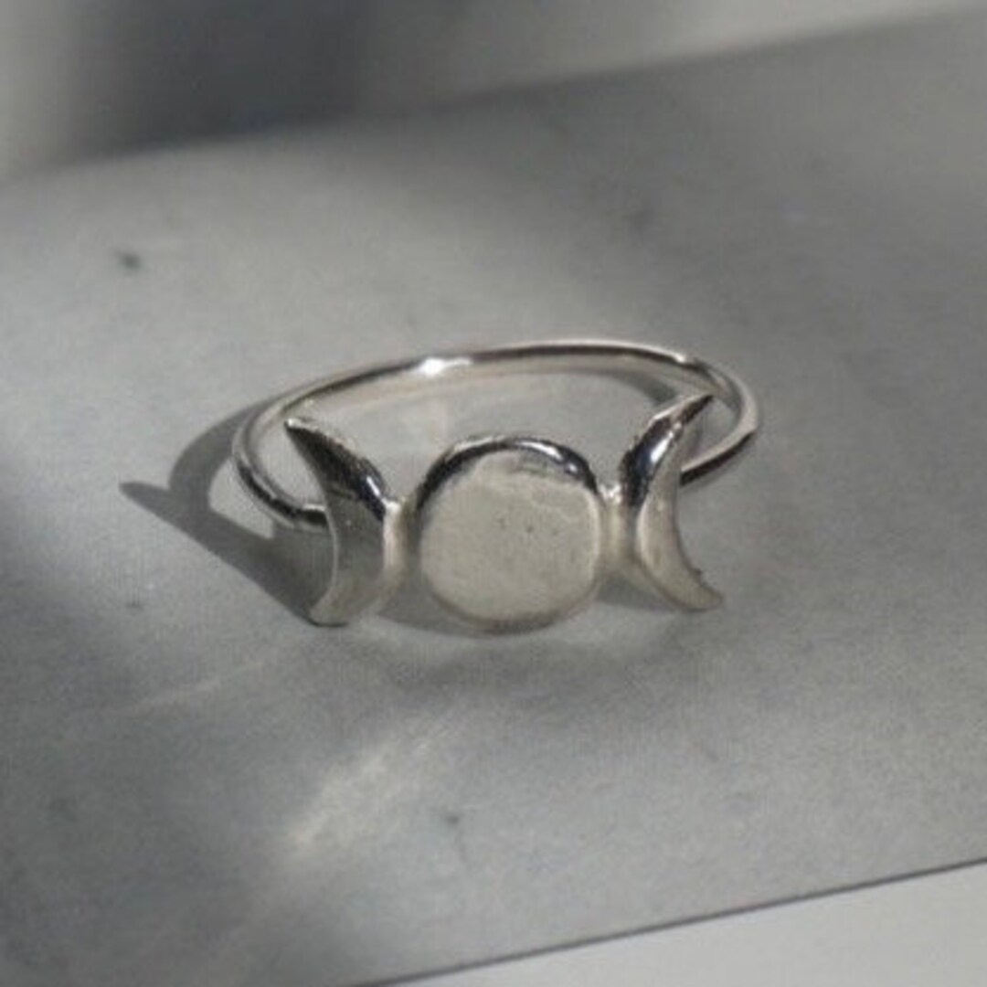 Silver Lunar Moon Phase Statement Ring | Medieval Ritual Full Moon Phases of Moon Silver Ring ...