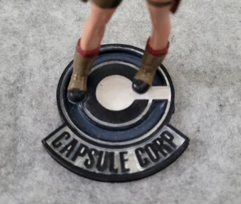 Bulma Briefs Dragonball Standing Figure Capsule Corp Base Painted Print ...