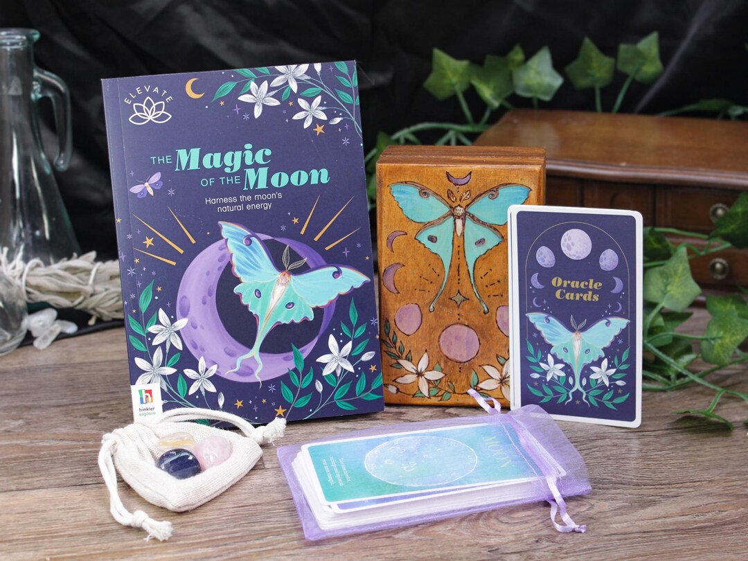 Moon Oracle Cards Witchy Giftset, Crystal Magic With Booklet and ...