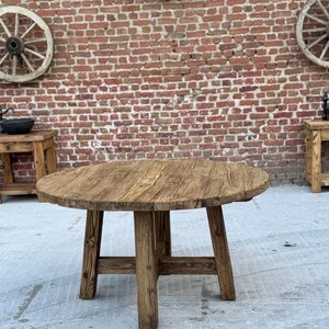 Rustic Reclaimed Round Dining Table - Farmhouse Style Wooden Kitchen ...